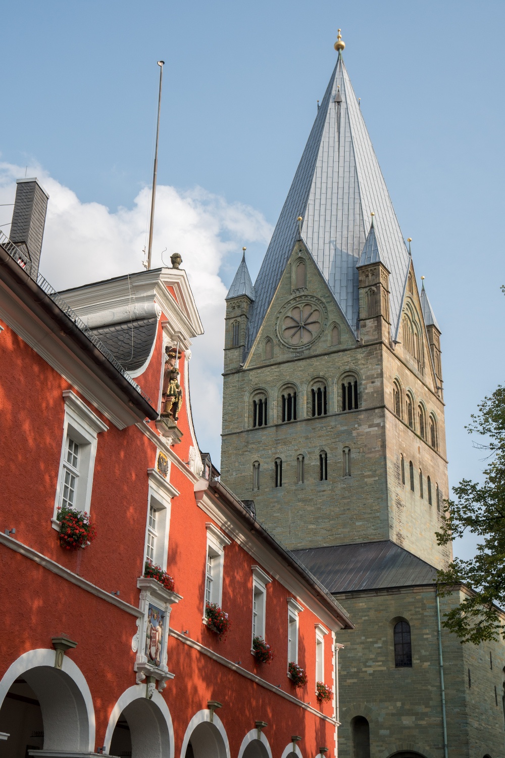 St. Patrokli provost church - Sauerland.com