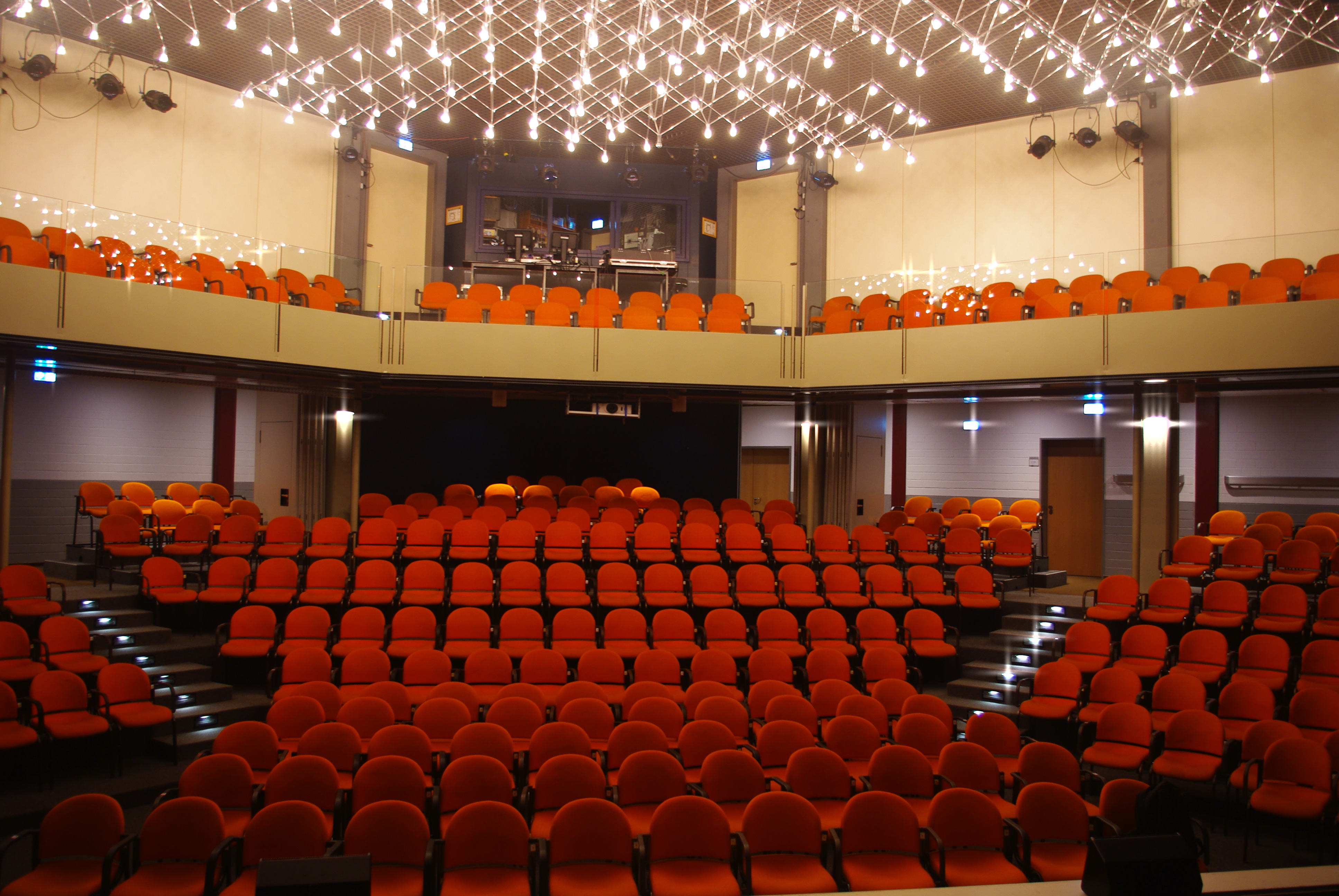 Schauspiel: Es war die Lerche - Sauerland.com