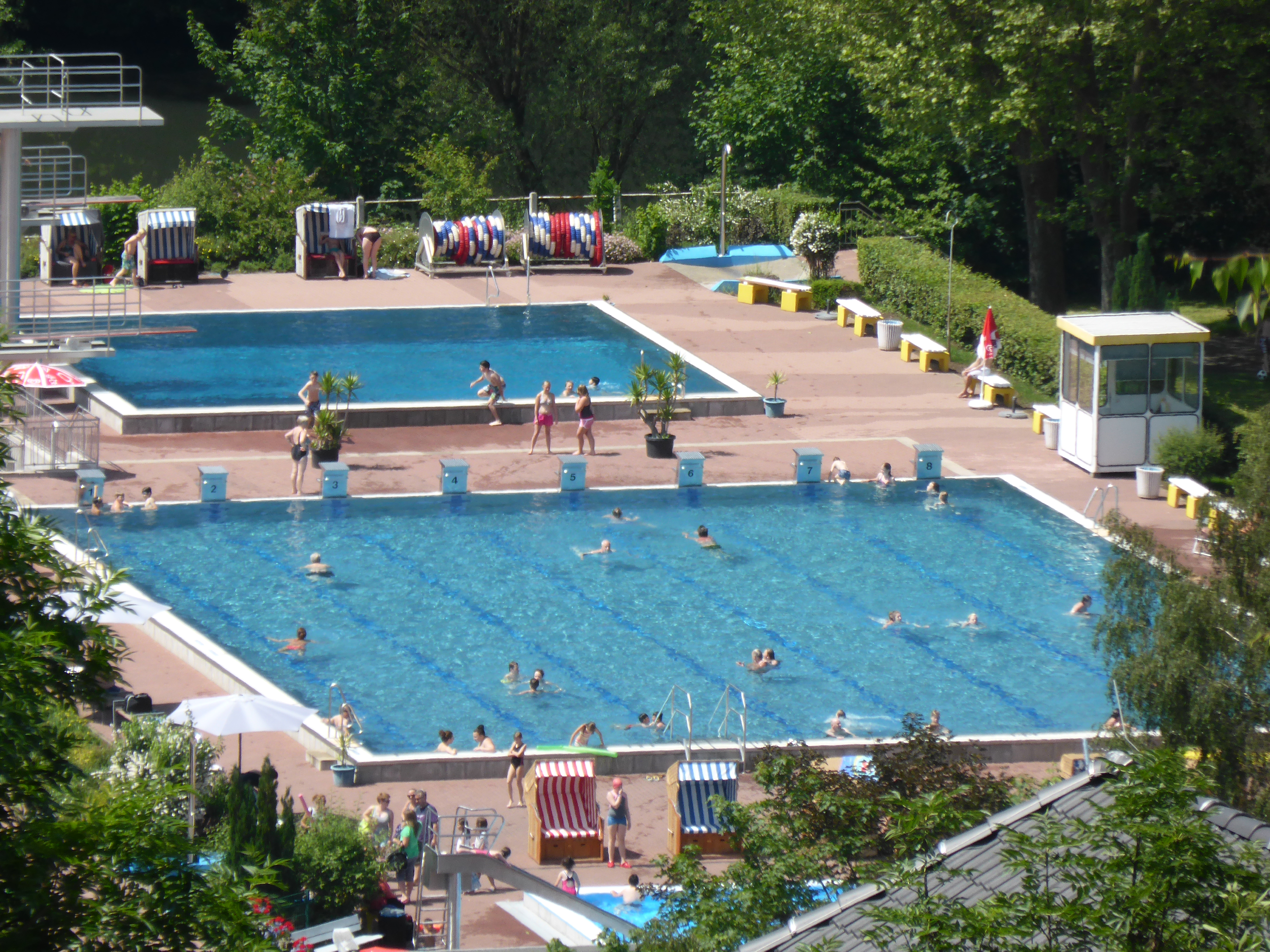 Werdohl outdoor pool - Sauerland.com