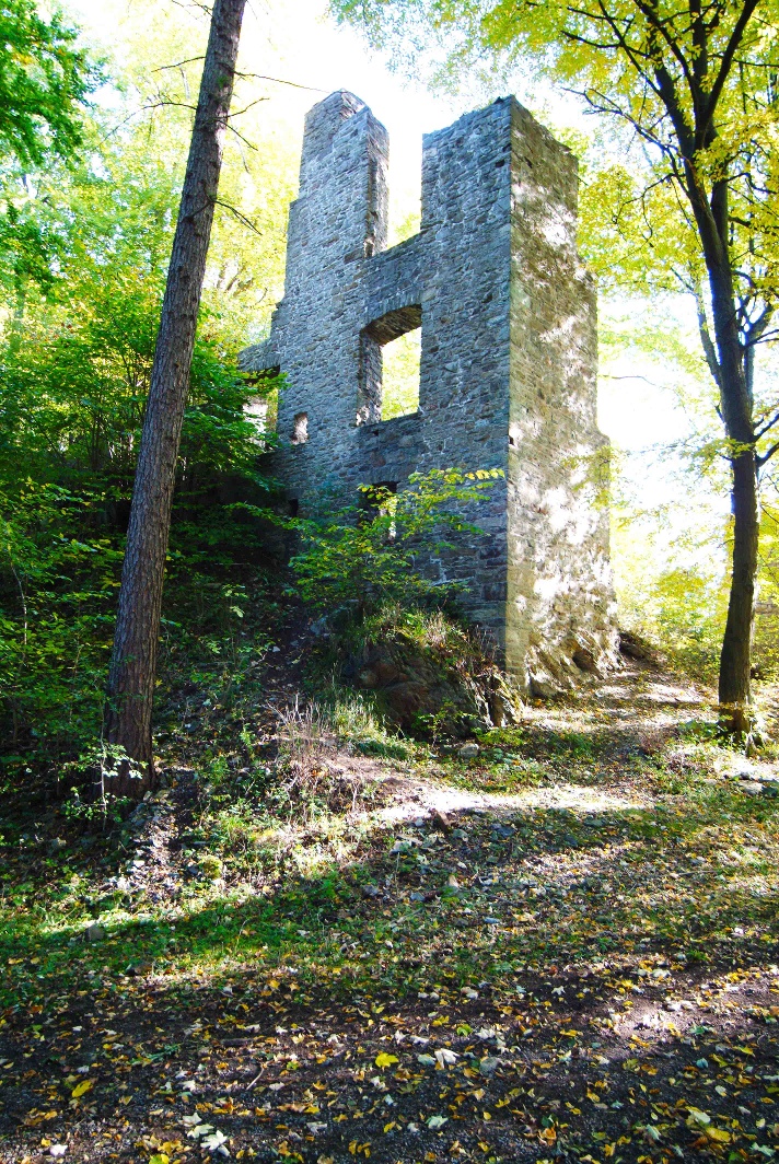 Schwarzenberg castle ruins - Sauerland.com