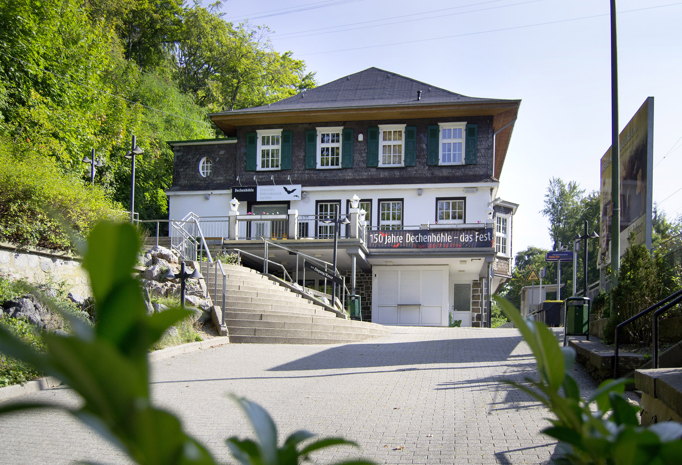 Dechenhöhle and German Cave Museum Iserlohn - Sauerland.com